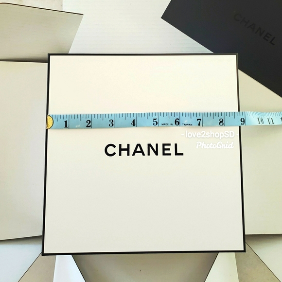 CHANEL | Other | Chanel Black White Gift Box Packaging Tissue Stuffing ...